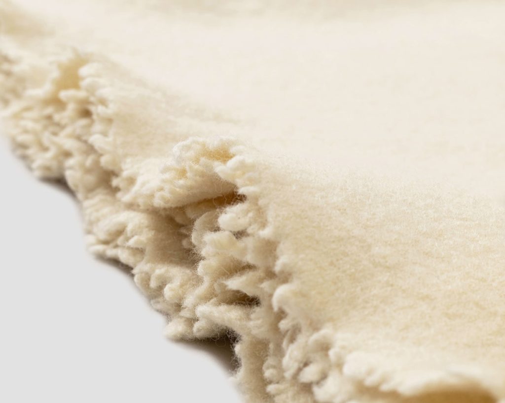 Virgin Wool Blanket | NomadHeat